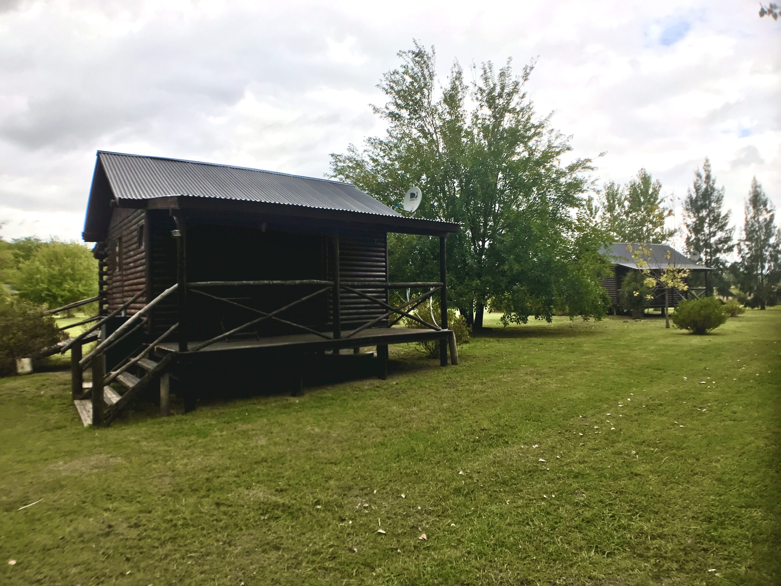 UNICO COMPLEJO DE CABAÑAS SOBRE RUTA EN 1 HECTAREA DE TERRENO ...