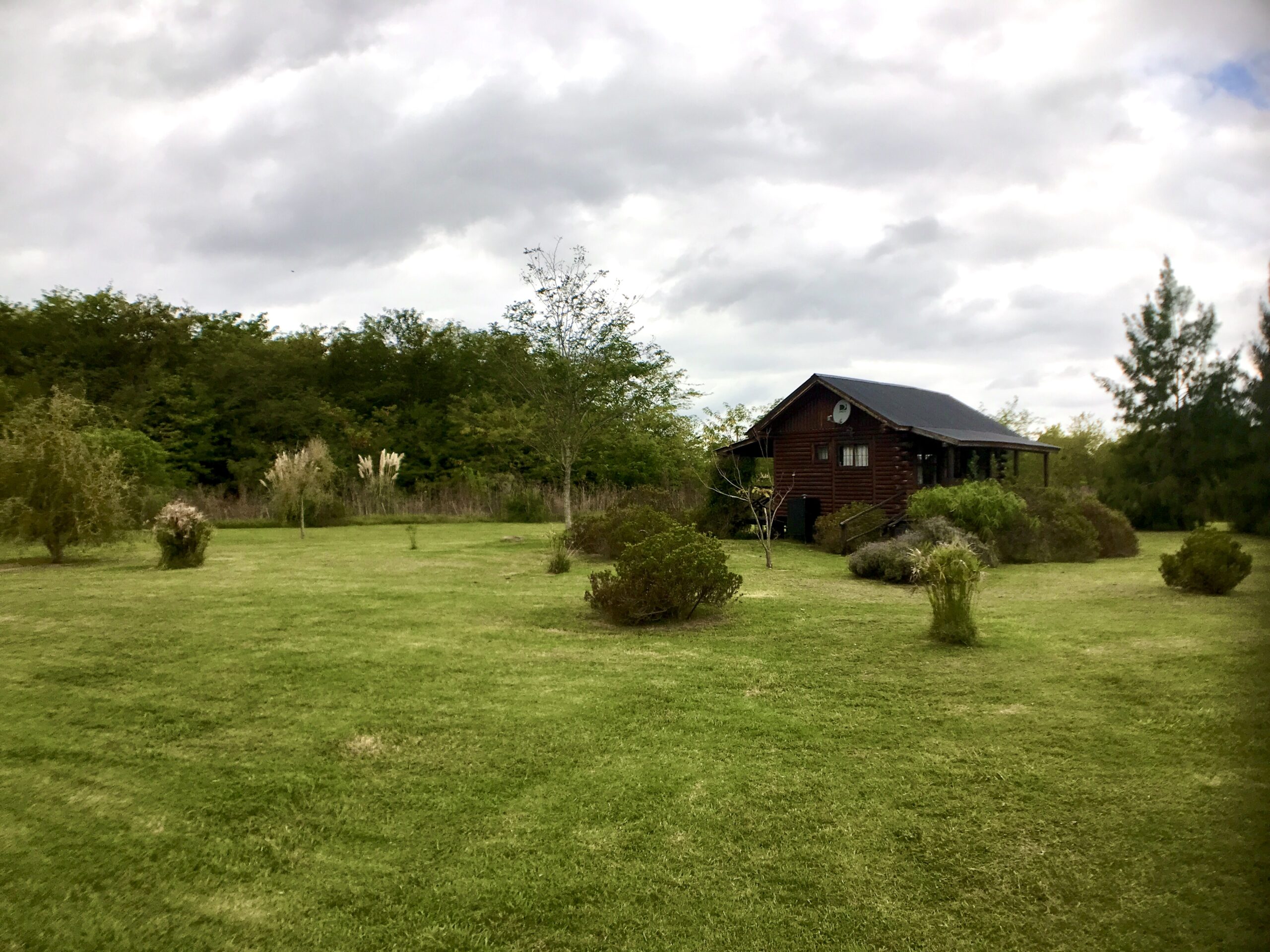 UNICO COMPLEJO DE CABAÑAS SOBRE RUTA EN 1 HECTAREA DE TERRENO ...